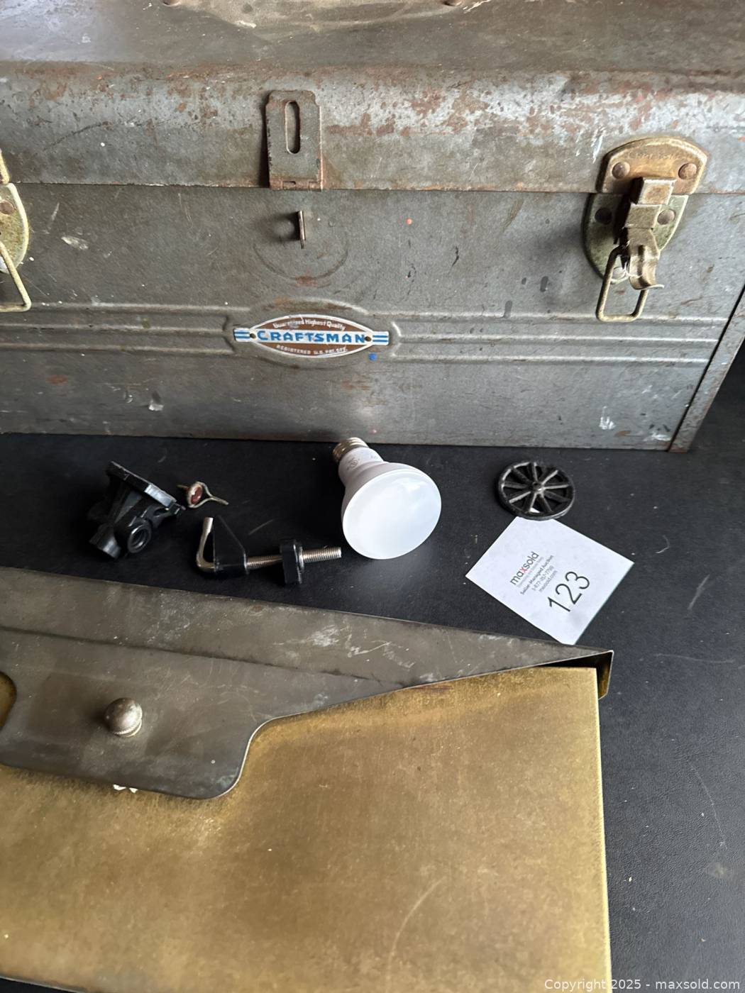 Toolbox and mailbox | Los Angeles (California, USA) SELLER MANAGED ...