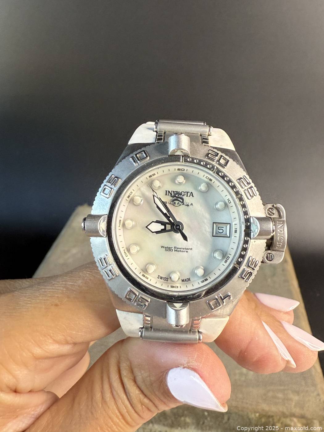 Authentic INVICTA: Wrist Watch (High-Quality!) #3 | Victoria (British ...