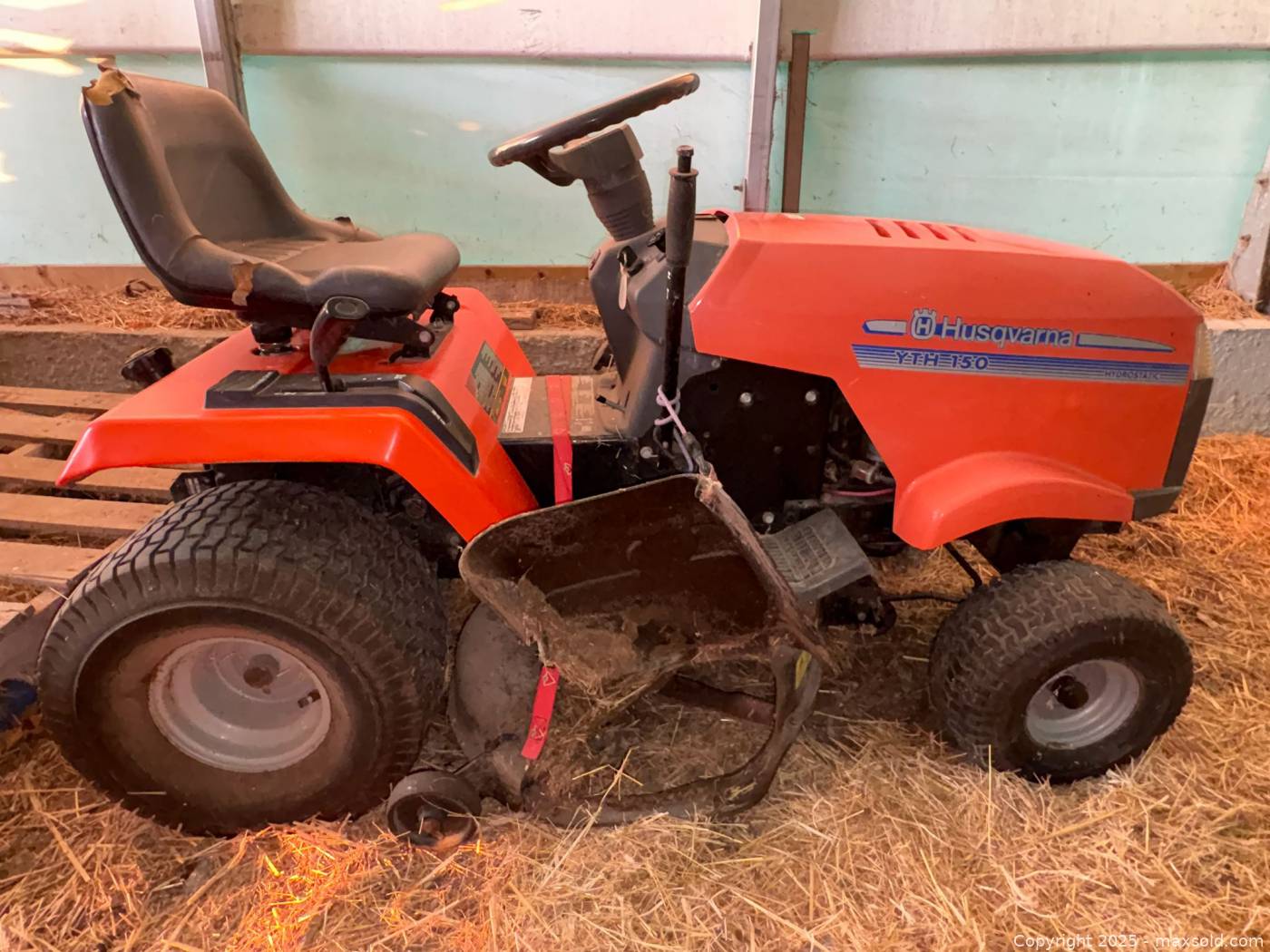 42” Husqvarna Hydrostatic riding lawn mower | Mississippi Mills (Ontario, Canada) SELLER MANAGED ...
