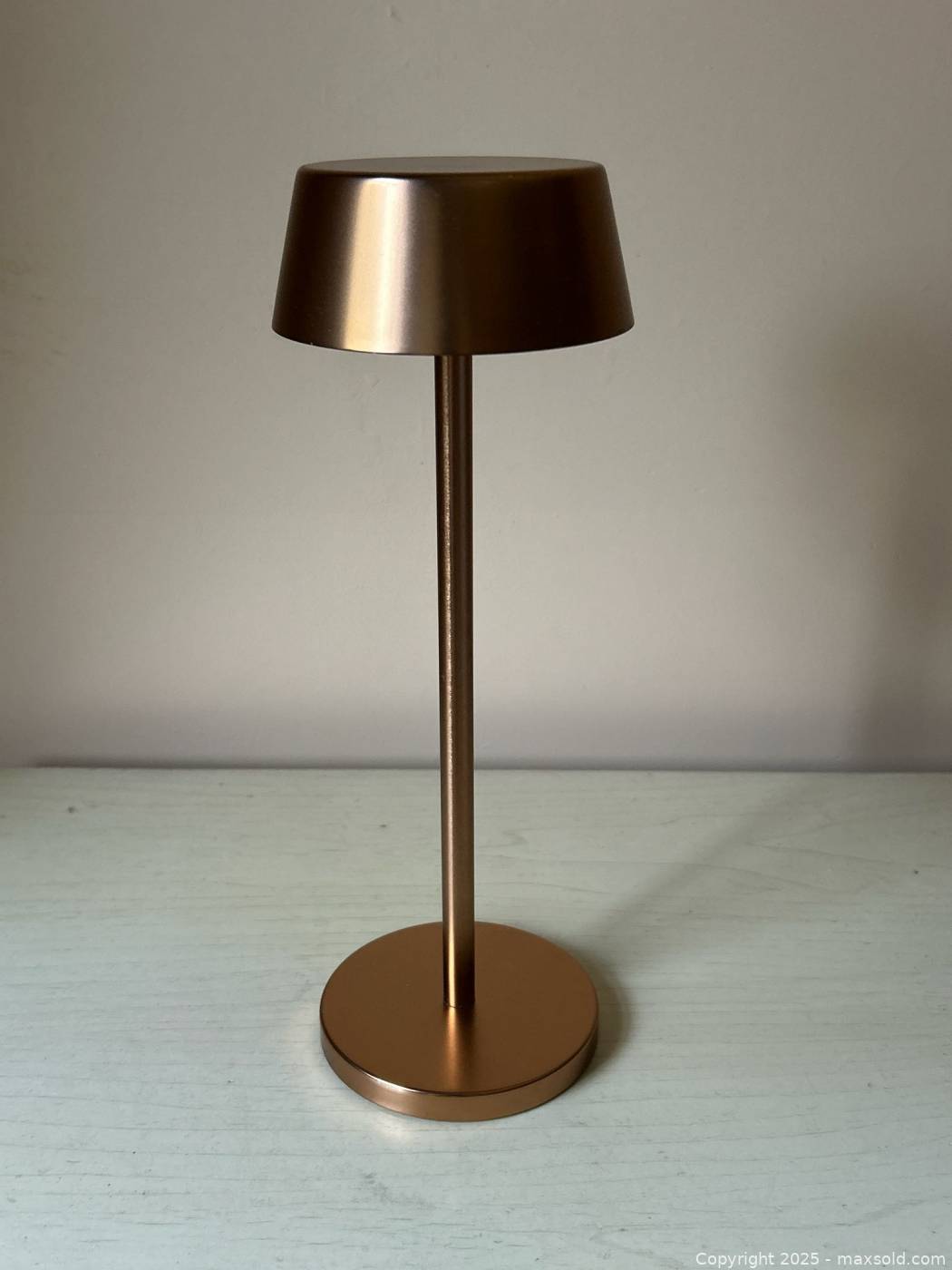 Copper LED Table Lamp | Toronto (Ontario, Canada) PARTNER MANAGED ...