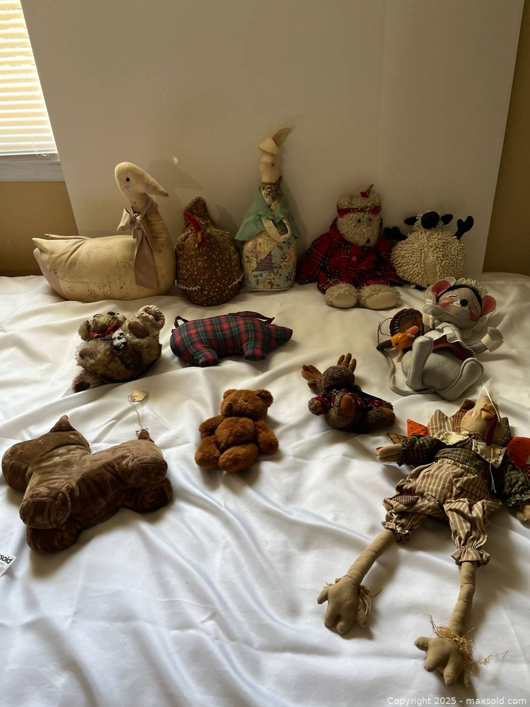 Lot of Vintage & Handmade Stuffed Animals and Plush Dolls B3 ...