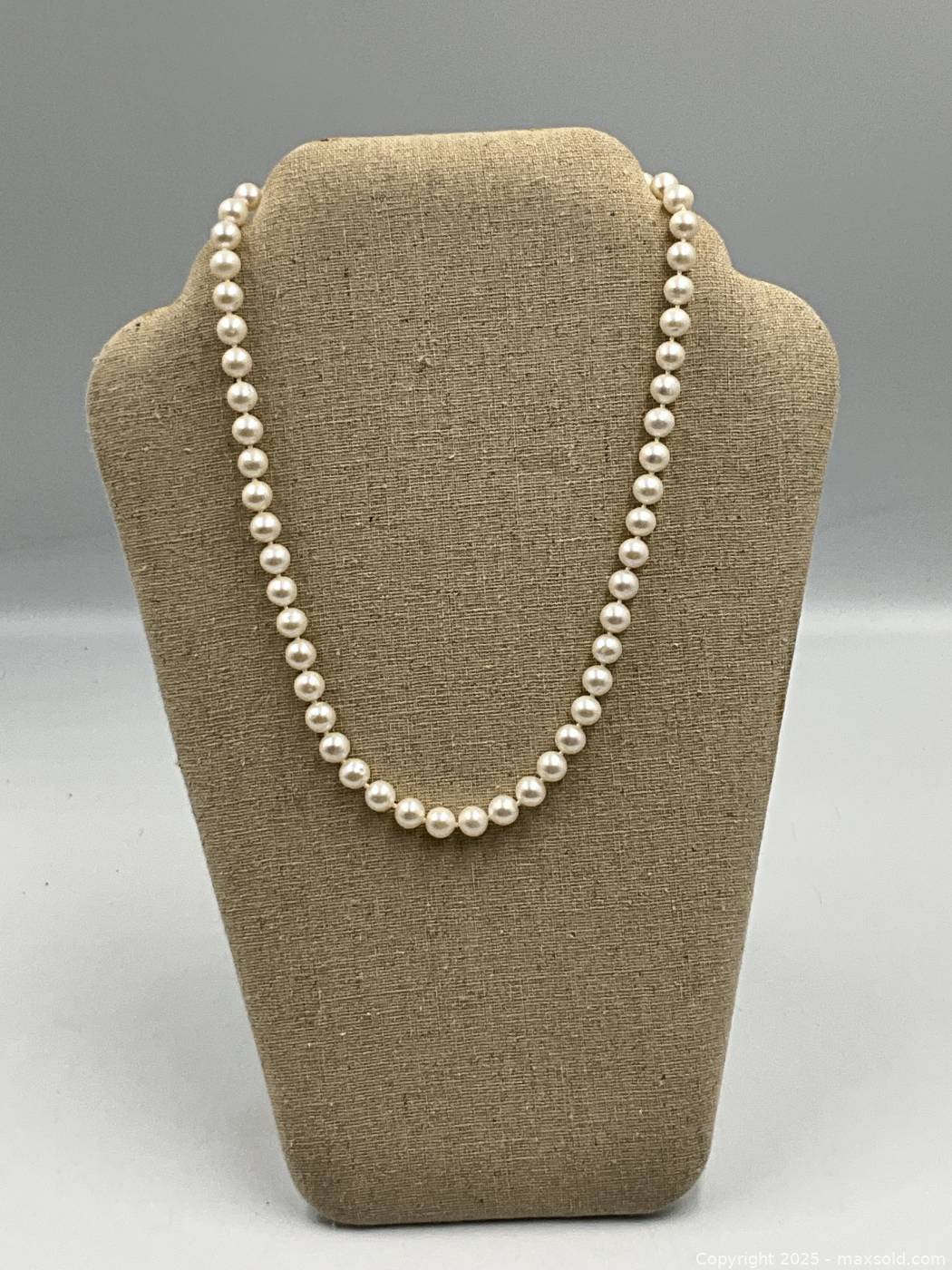 Long strand Pearls Cecklace with 14K Gold Clasp. | Oakville (Ontario ...