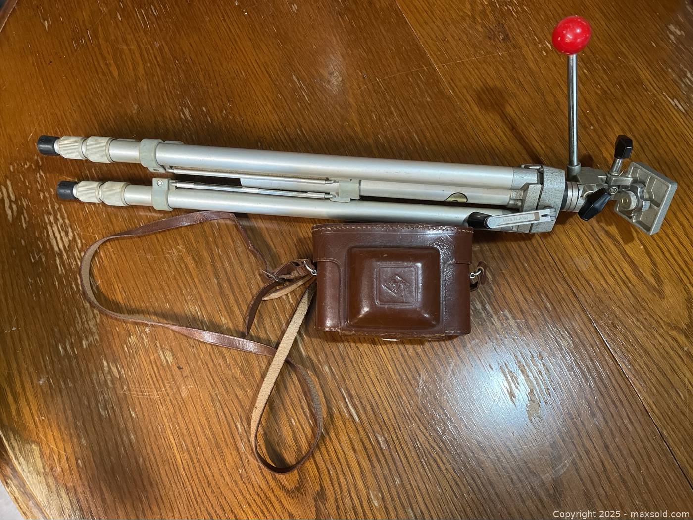 Vintage Agfa Camera + Tripod | Hamilton (Ontario, Canada) SELLER ...