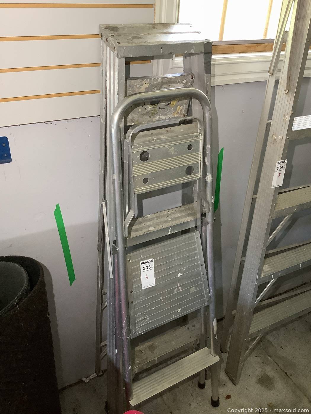 Step Ladders B | Brockville (Ontario, Canada) Downsizing Online Auction ...