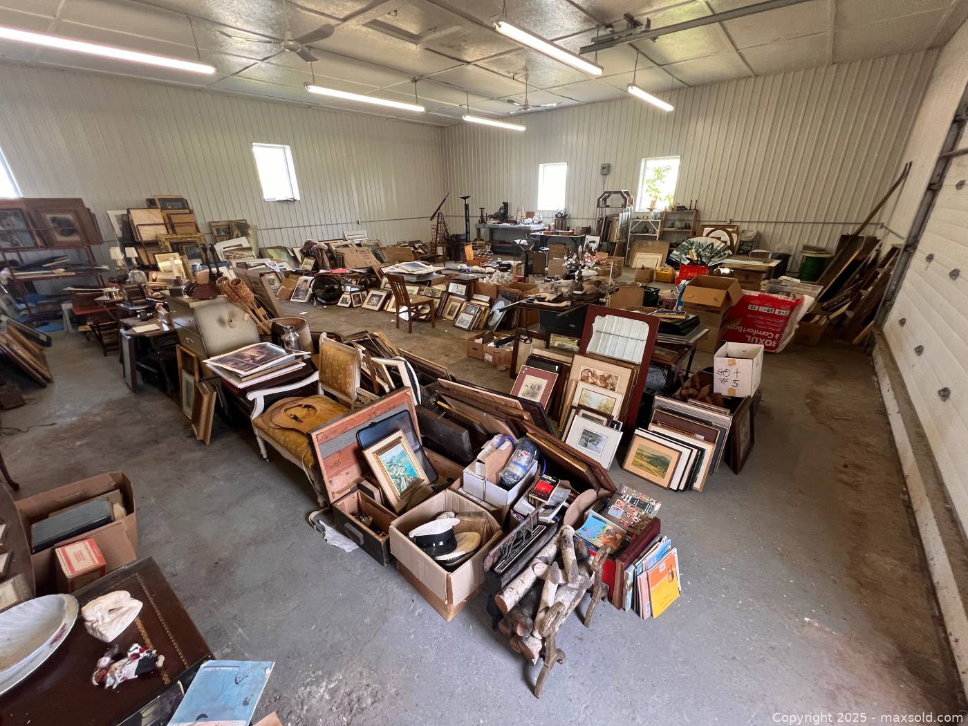 DEALER/COLLECTOR'S HEAVEN! ENTIRE CONTENTS OF THIS LARGE 3,000 SQ FT ...