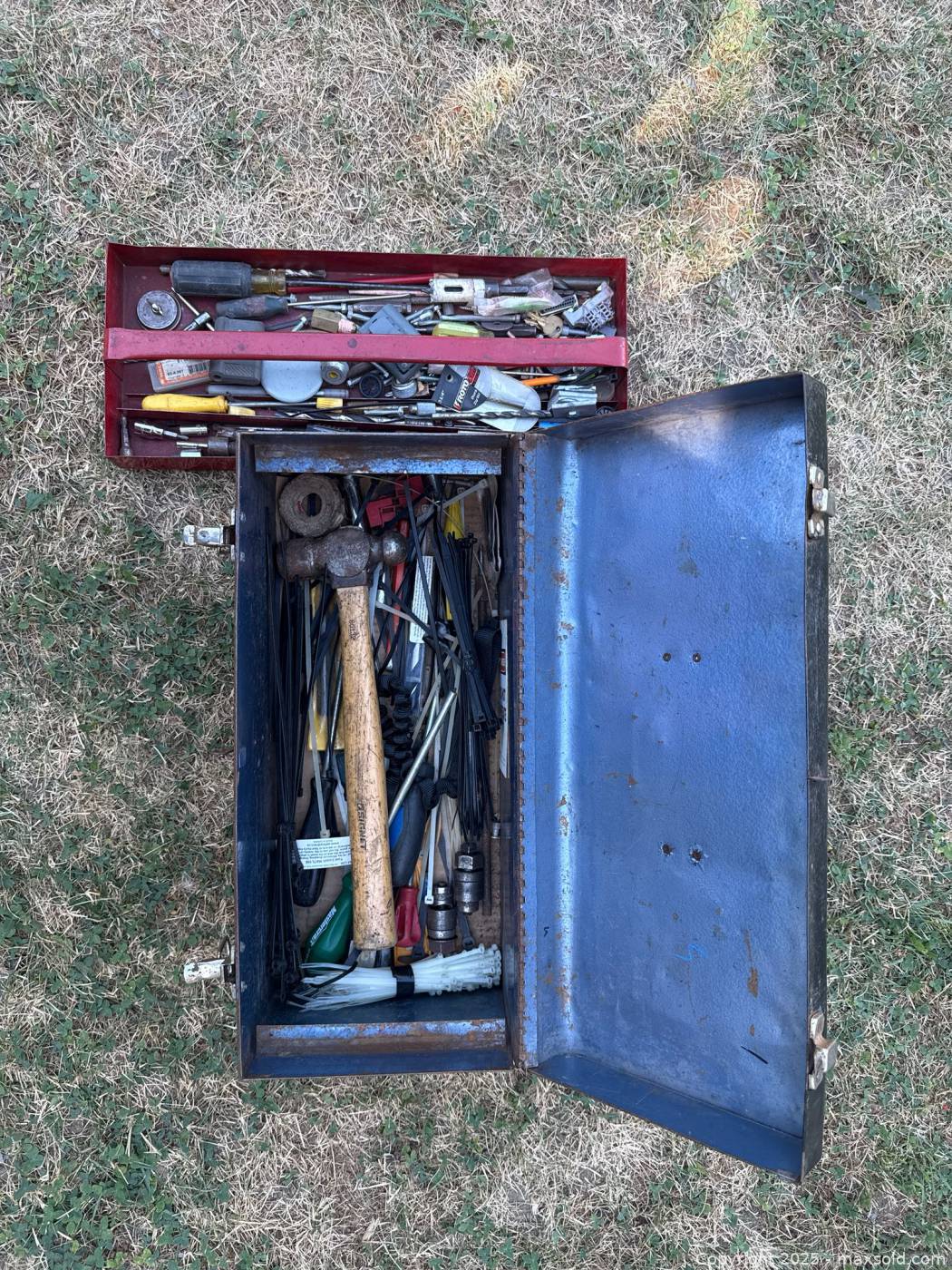 Mixed Hand Tool Lot with Toolbox and Estwing Hammer | Toronto (Ontario ...