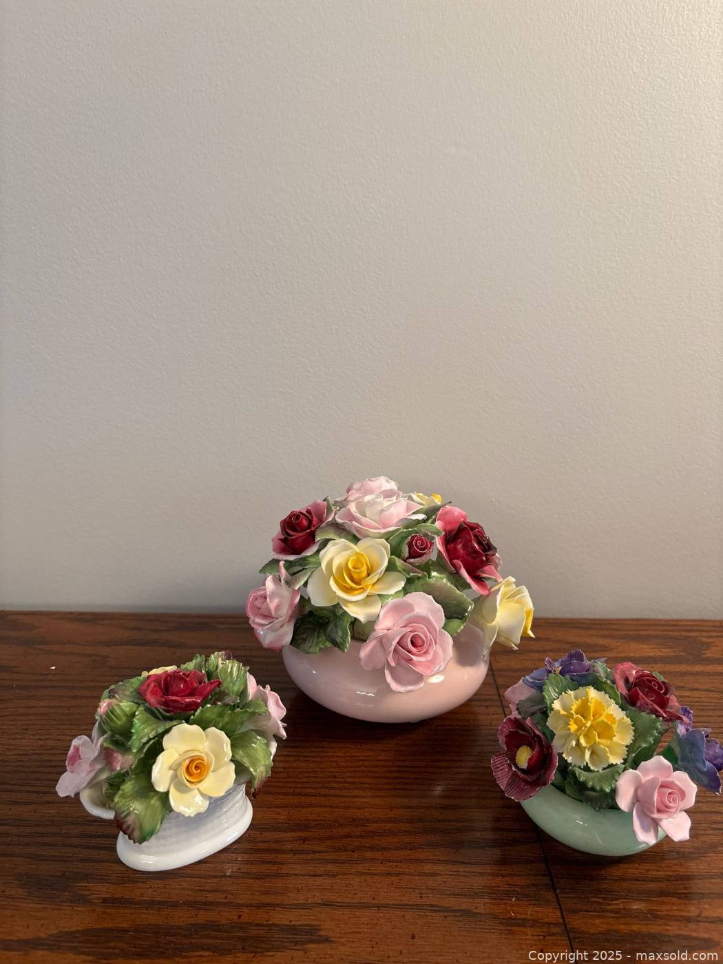 Set of 3 Multicolored Porcelain Flower Arrangements | Saanich (British ...