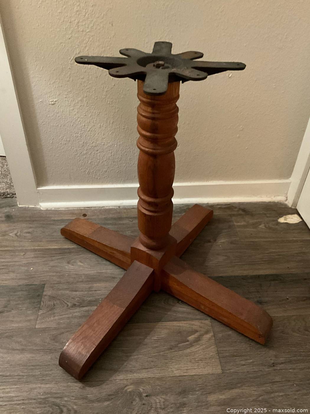 Traditional Turned Wood Table Base | Atlanta (Georgia, USA) SELLER ...