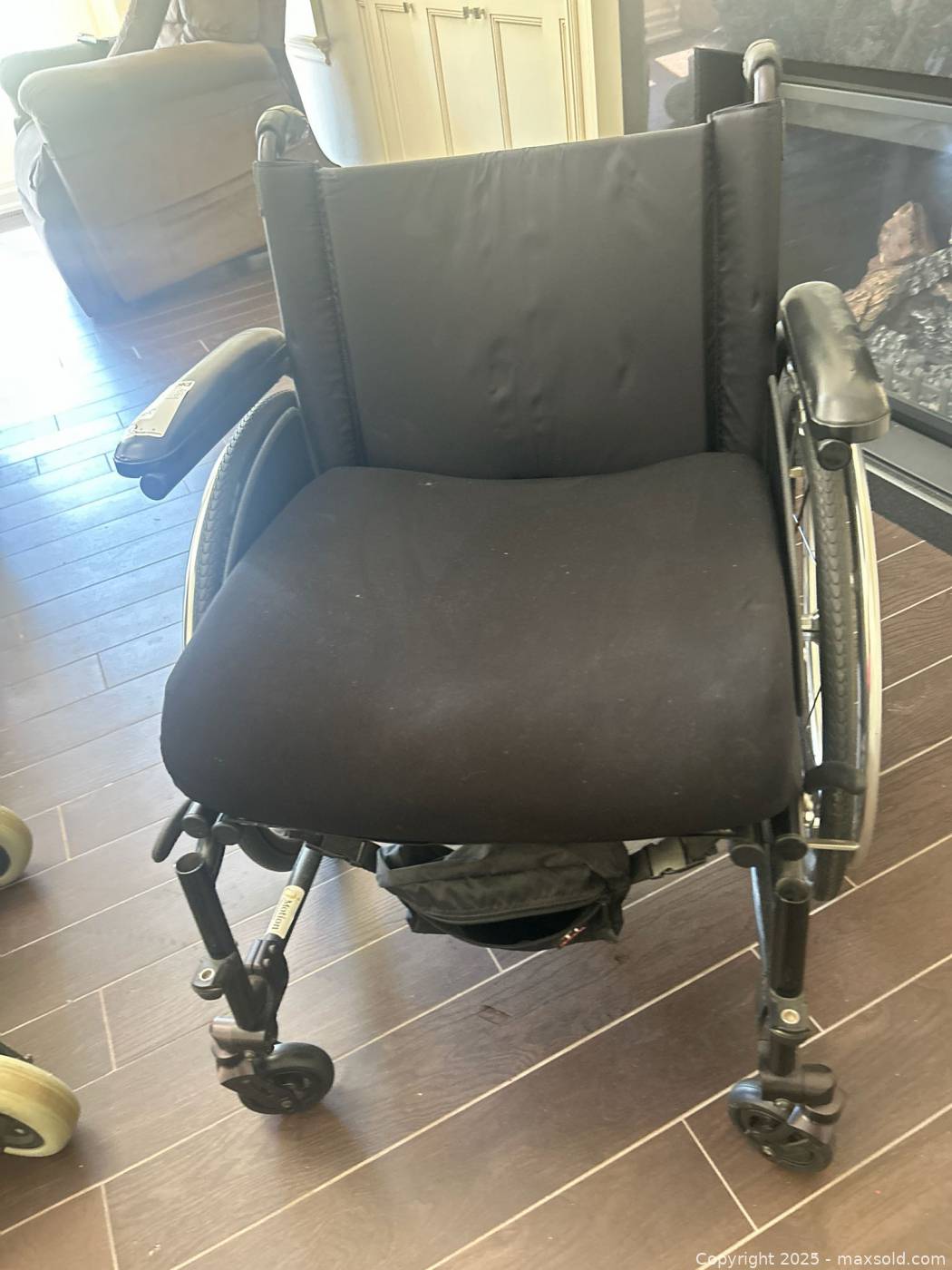 Ti Lite Wheelchair B | Markham (Ontario, Canada) Estate Sale Online ...