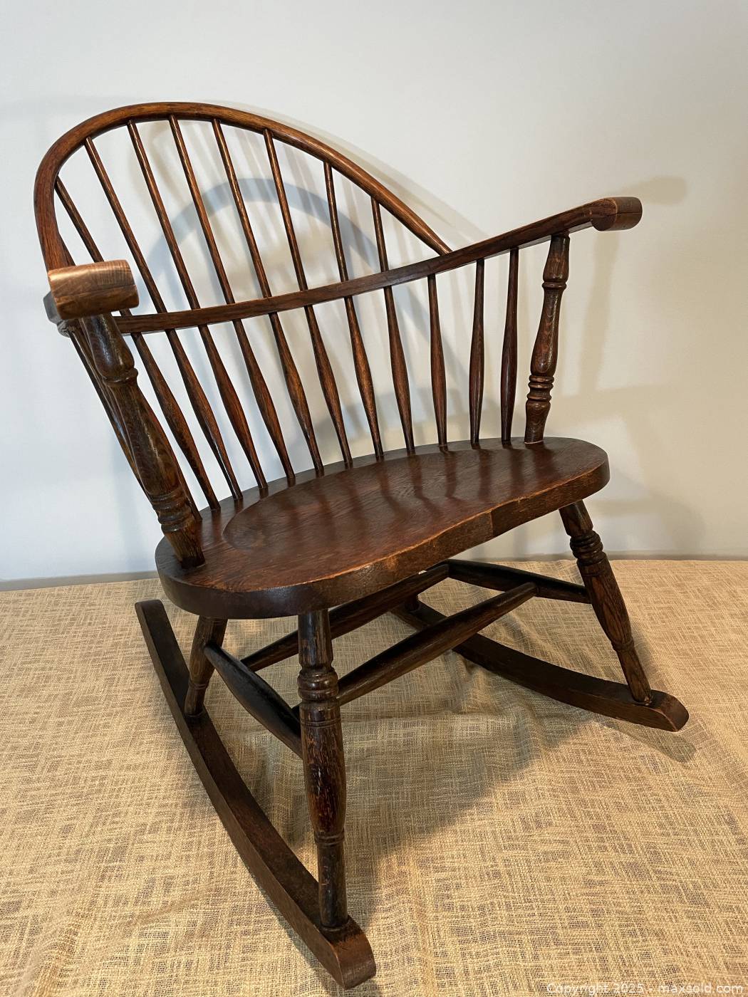 Antique oak rocking chair, low Windsor-back style | Belleville (Ontario ...