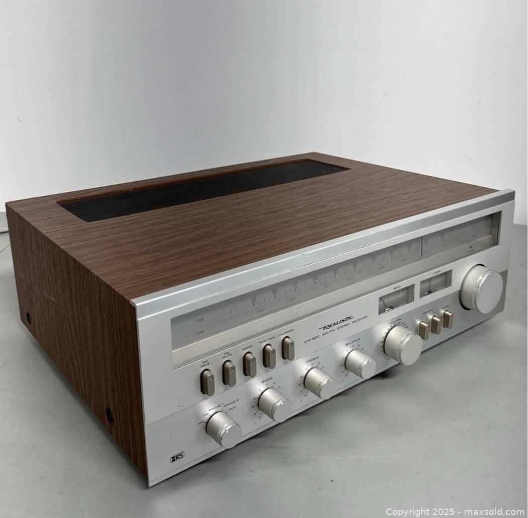 Realistic STA-820 AM/FM Stereo Receiver in Working Condition | Toronto ...