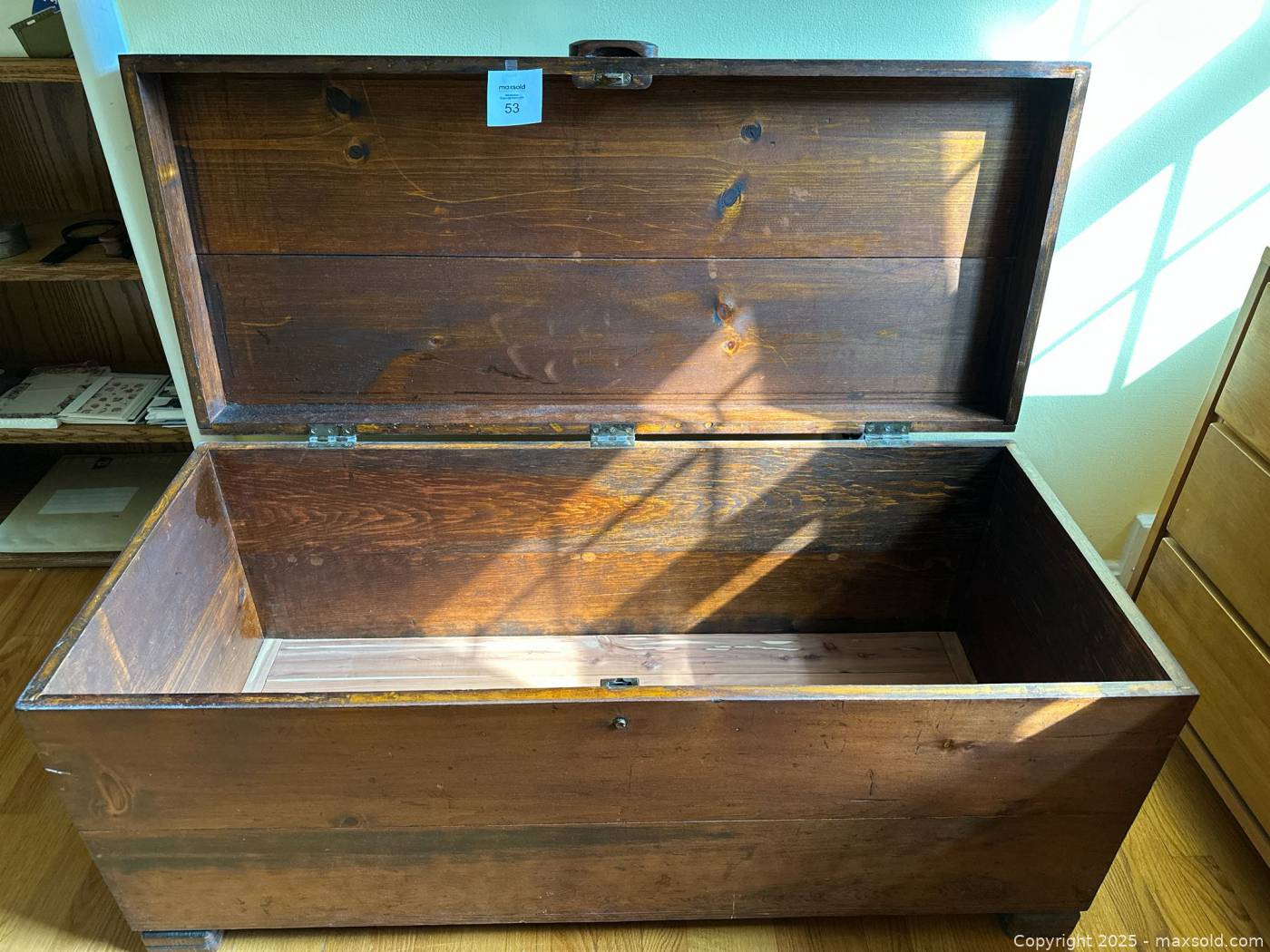Cedar chest | Arlington (Virginia, USA) SELLER MANAGED Estate Sale ...