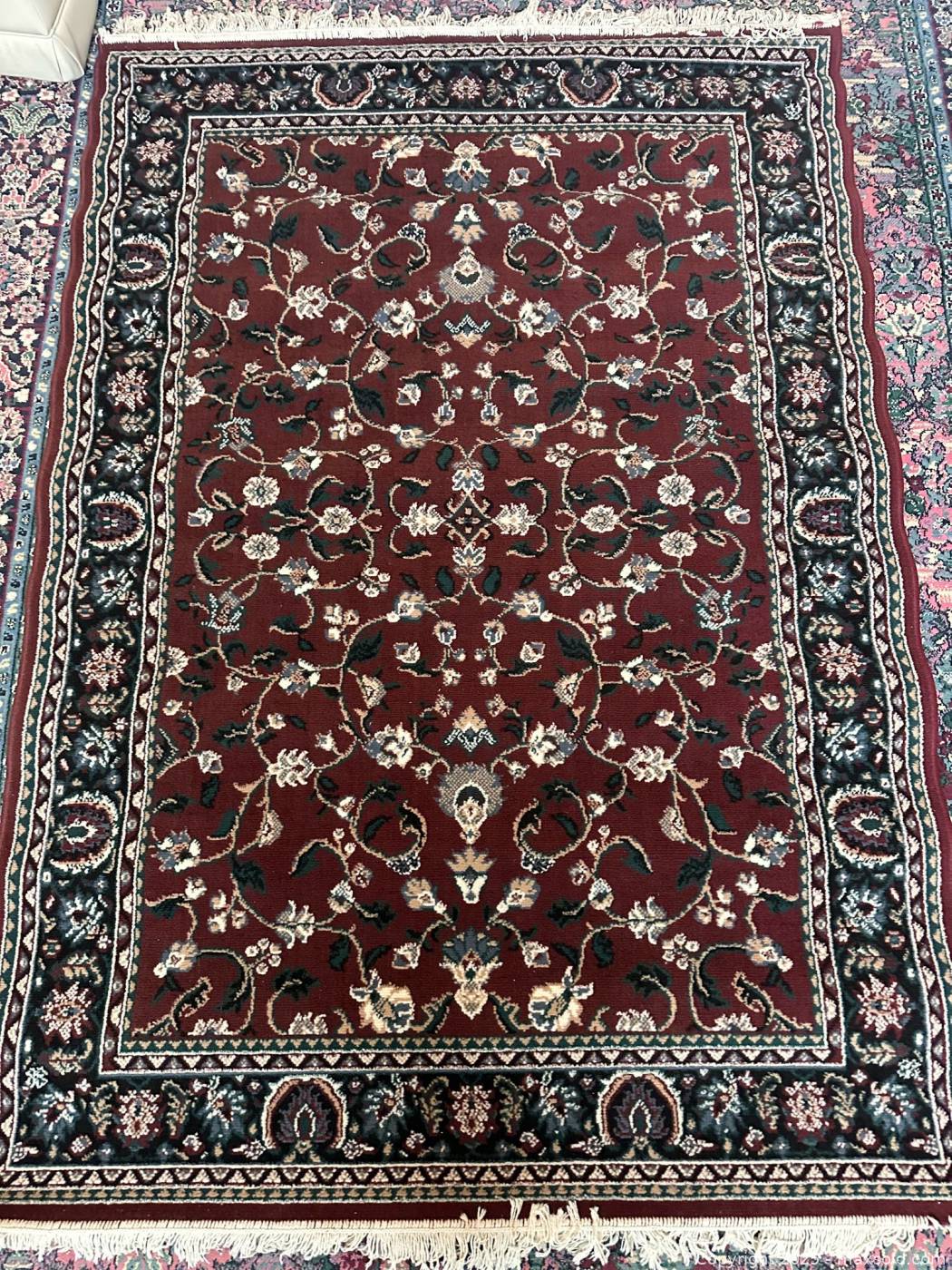 Area Rug 4’11” x 7’3” | Penfield (New York, USA) PARTNER MANAGED Estate ...