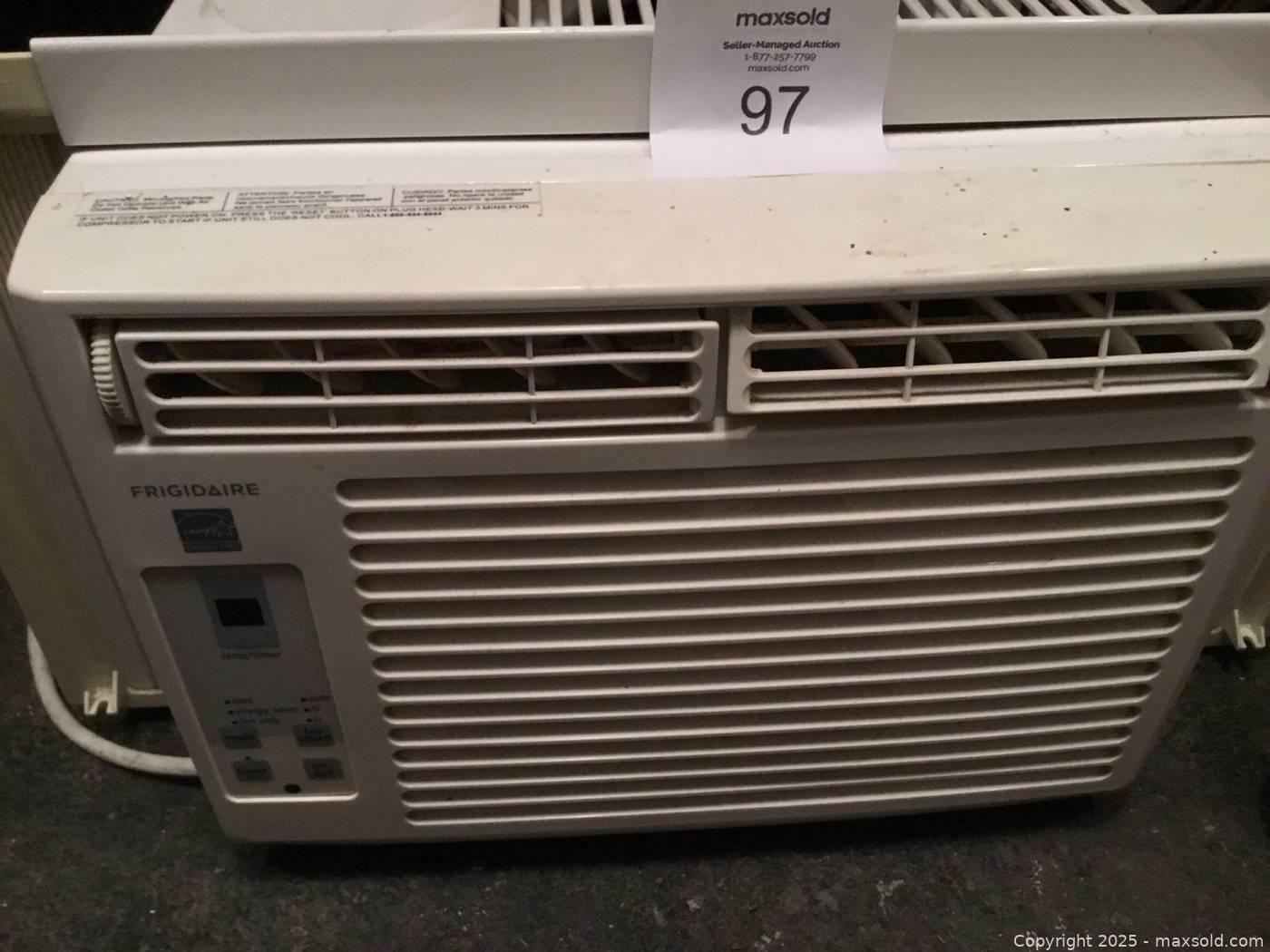 Frigidaire Window Air conditioning Unit | Willistown Township ...