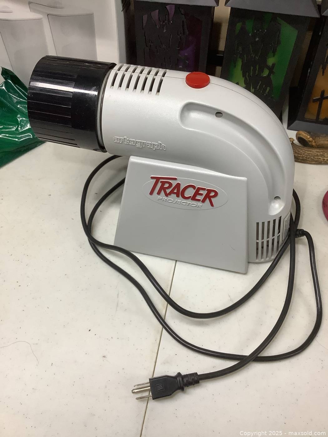 Tracing Projector A | Greater Napanee (Ontario, Canada) PARTNER MANAGED ...