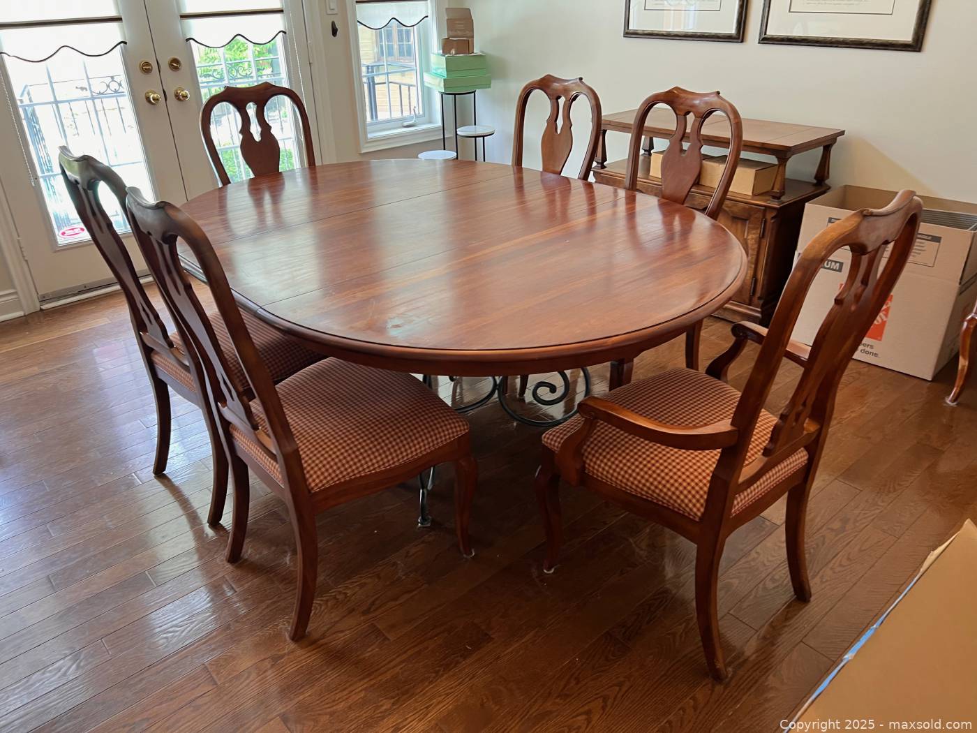 Ethan Allen Dining Table With 6 Chairs