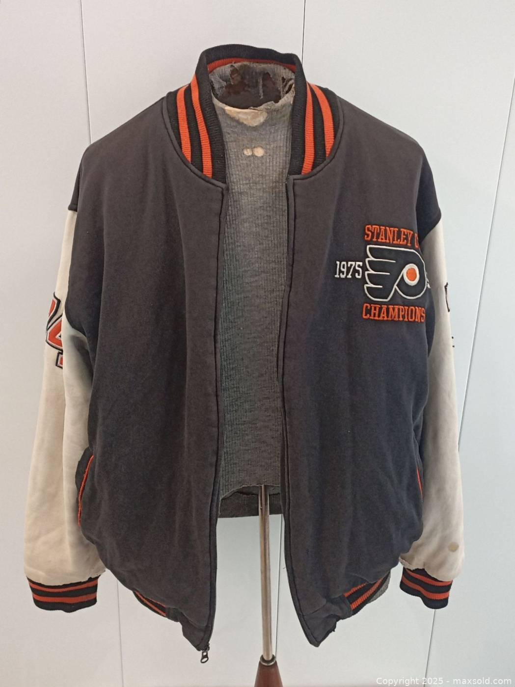 NHL Stanley Cup Jacket | Toronto (Ontario, Canada) SELLER MANAGED ...