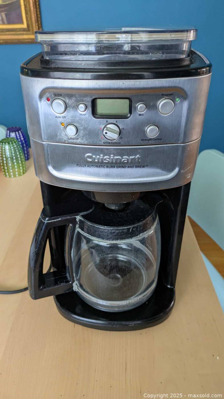 Cuisinart Grind and Brew automatic coffee maker | New Britain ...