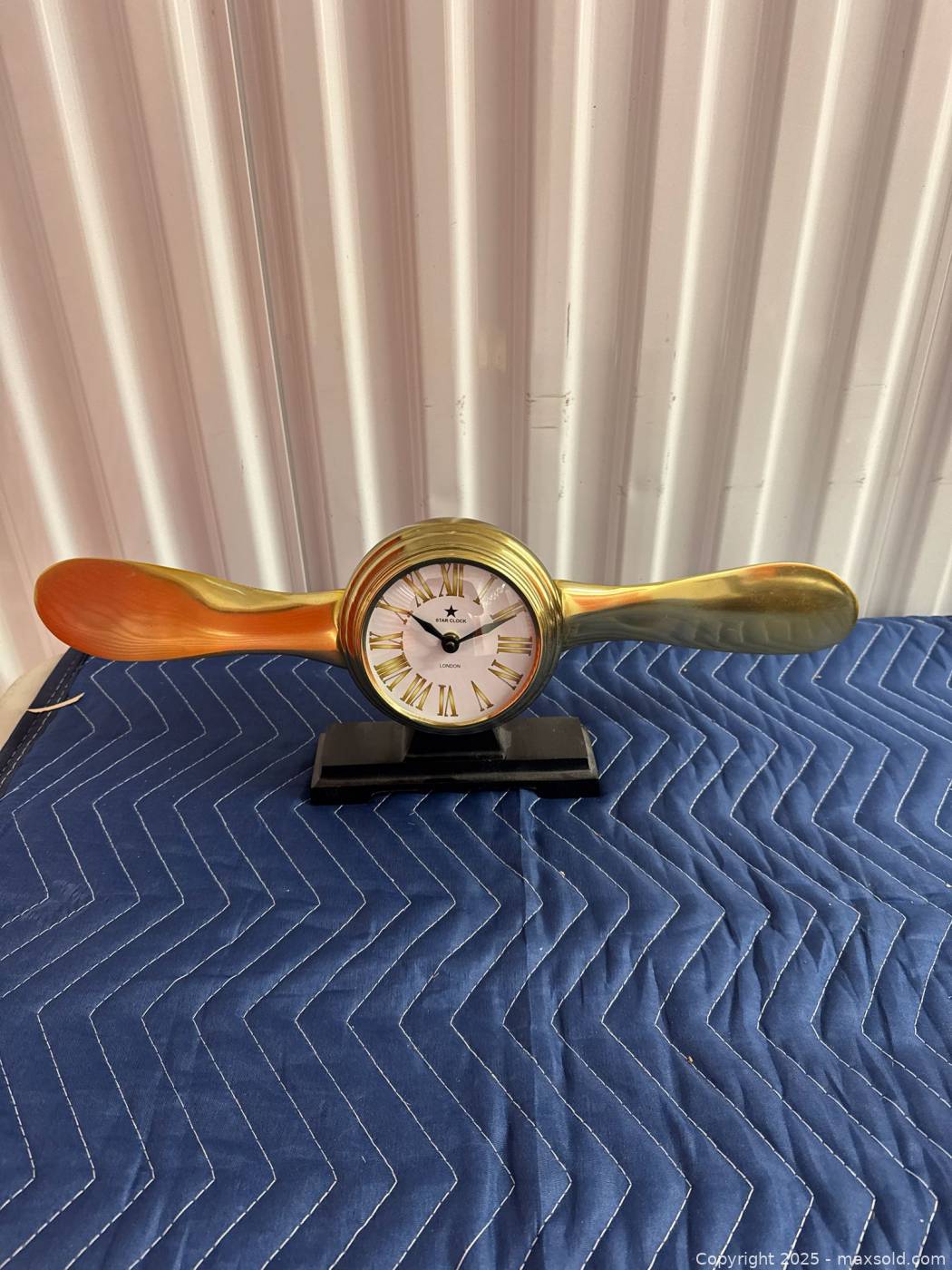 Airplane Propeller Desk Clock | Toronto (Ontario, Canada) SELLER ...