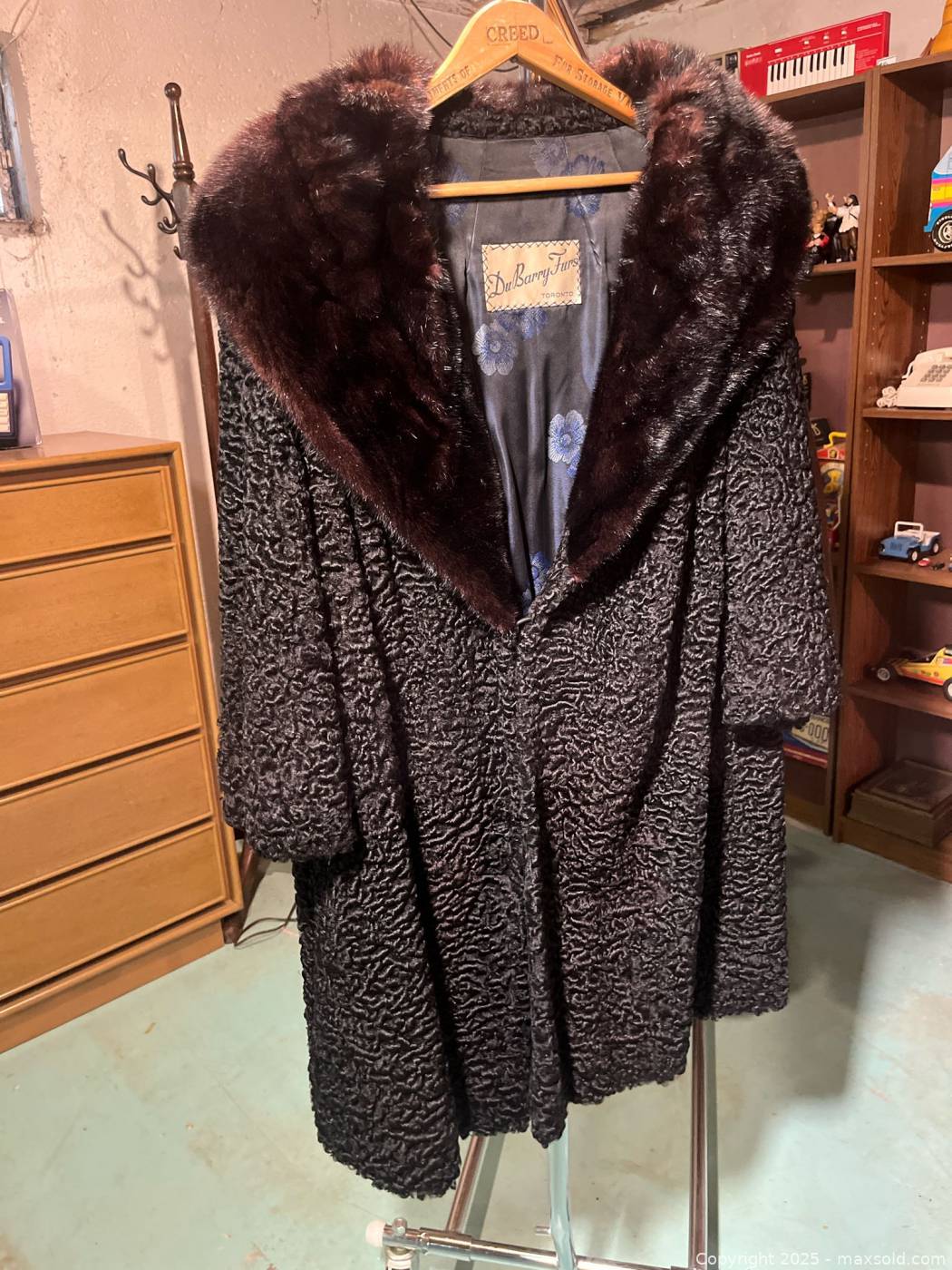 1970’s Du Barry Furs Authentic Fur Coat | Markham (Ontario, Canada ...