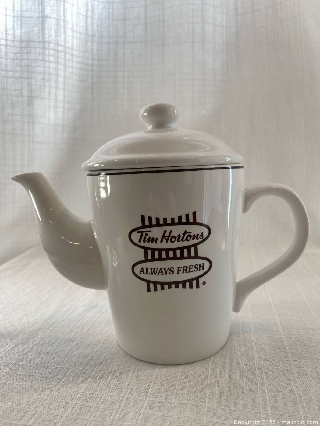 Vintage Tim Hortons Teapot | Hamilton (Ontario, Canada) SELLER MANAGED ...