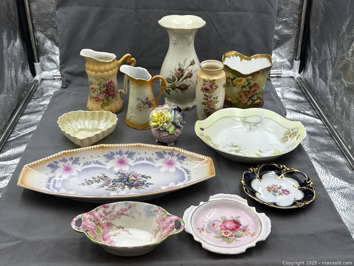 Antique + Vintage Decorative Floral Ceramics Lot | Toronto (Ontario ...