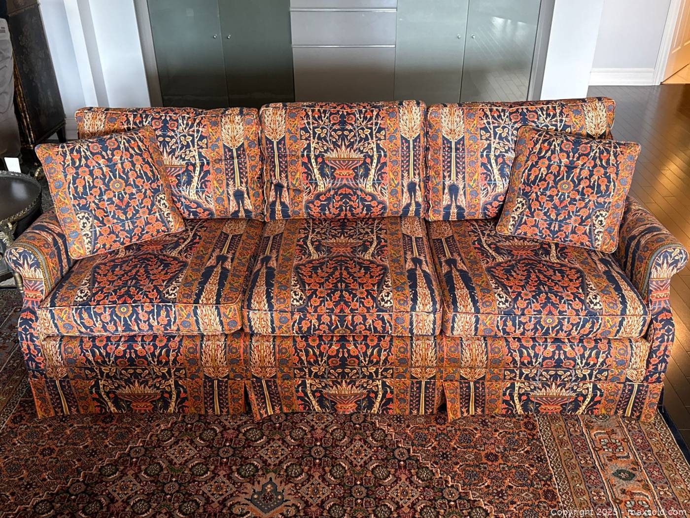 Vintage William Morris Sofa | Toronto (Ontario, Canada) PARTNER MANAGED ...