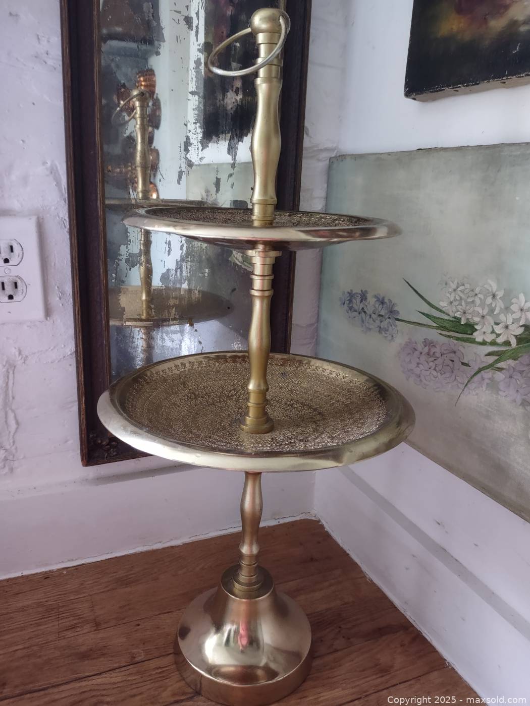 Two-tiered Brass Cakes Stand | Stirling-Rawdon (Ontario, Canada) SELLER ...