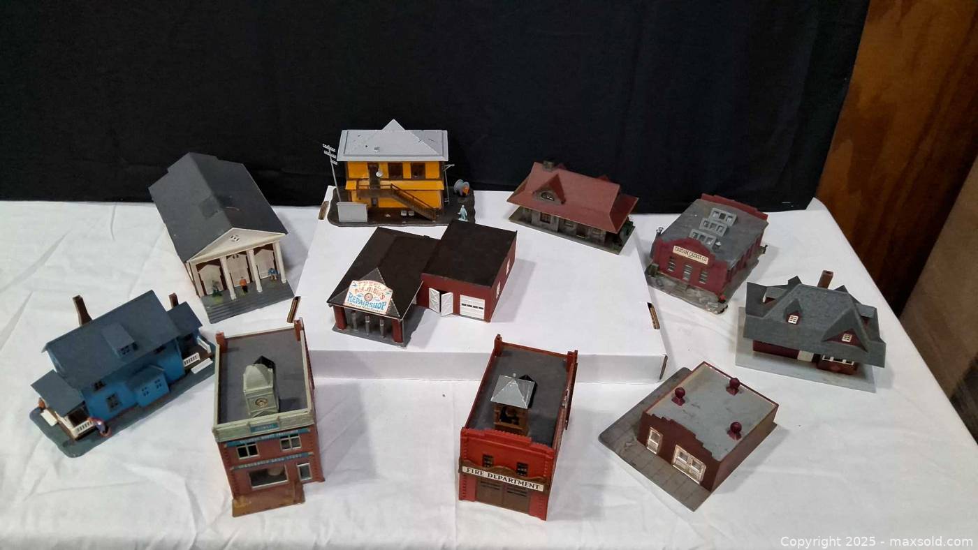 Various model train village buildings in HO scale | Frederick (Maryland ...