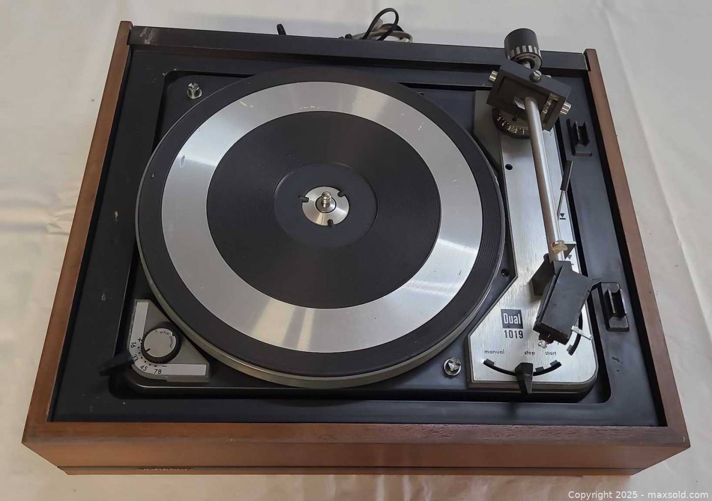 Vintage Dual Turntable / Record Player | Toronto (Ontario, Canada ...