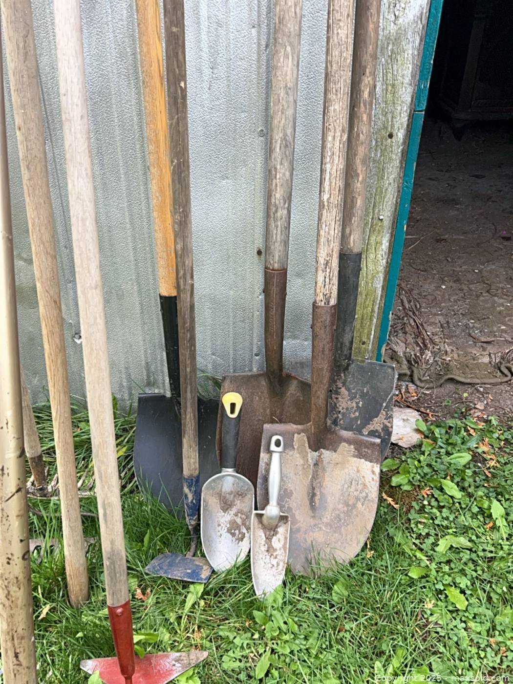 Lot of Assorted Garden/Yard Hand Tools (~15 Pieces) | Trent Hills ...
