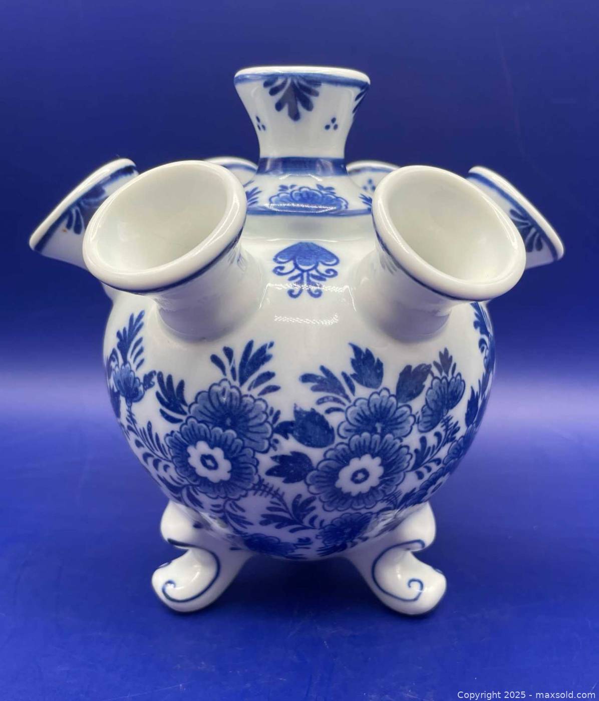 Dutch Delft Porcelain Tulip Vase | Ottawa (Ontario, Canada) SELLER ...