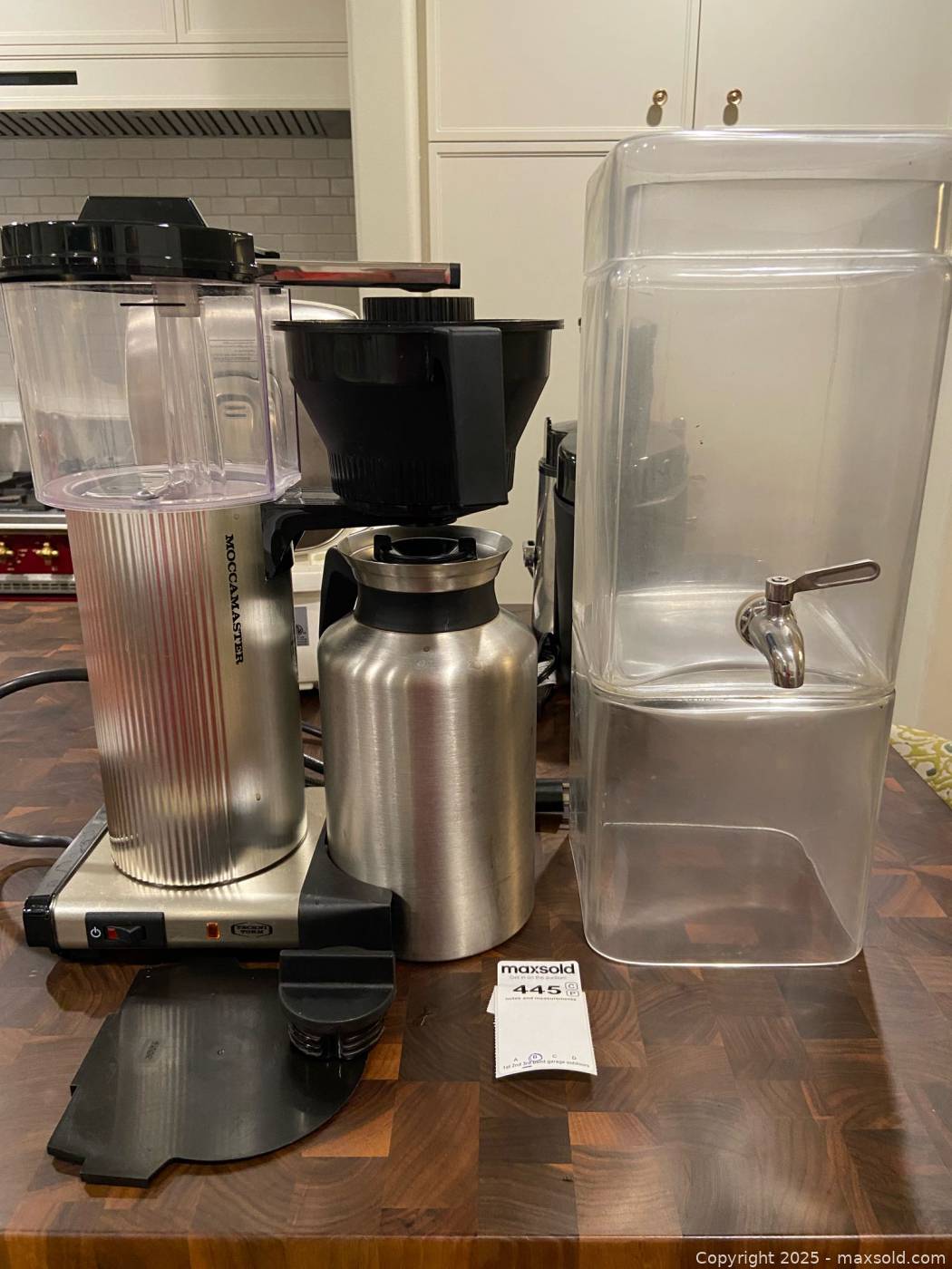 Lot: Moccamaster Drip Brewer, Thermal Carafe & Beverage Dispenser B ...