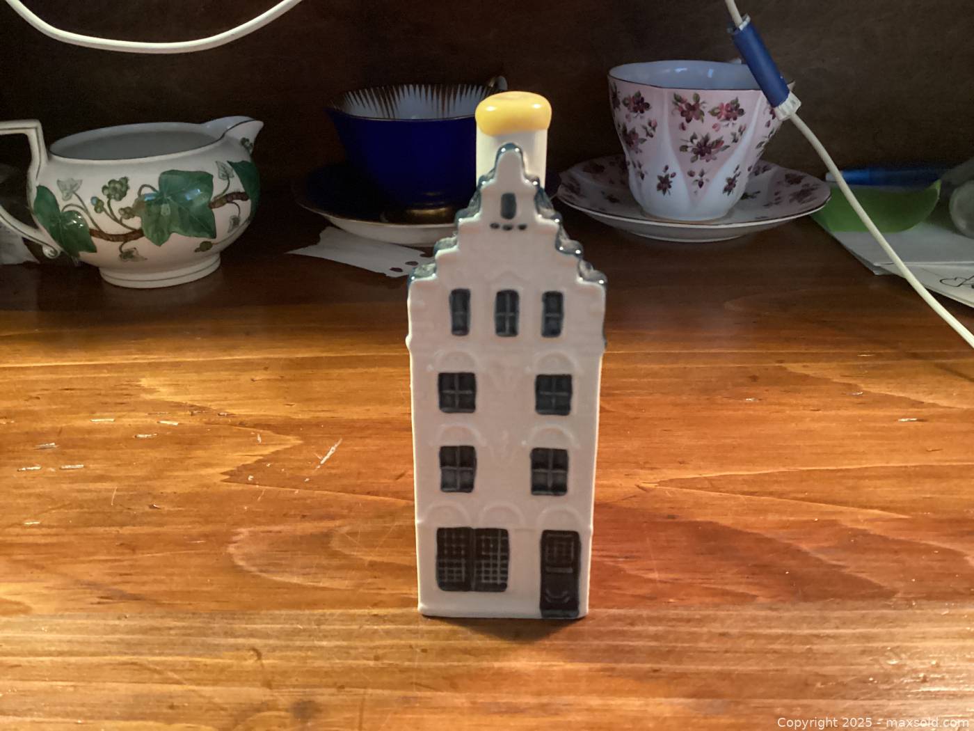 Delft House | Ottawa (Ontario, Canada) SELLER MANAGED Reseller Online ...