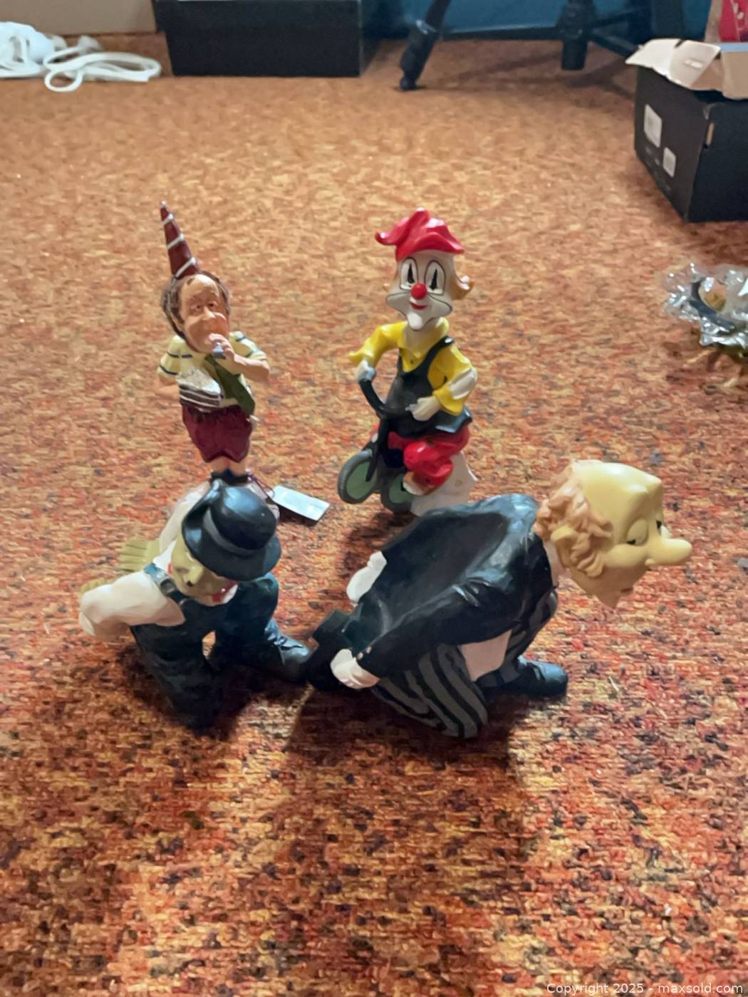 James the Butler Wine Bottle Holder; Oliver Hardy Rare Vintage Bottle ...