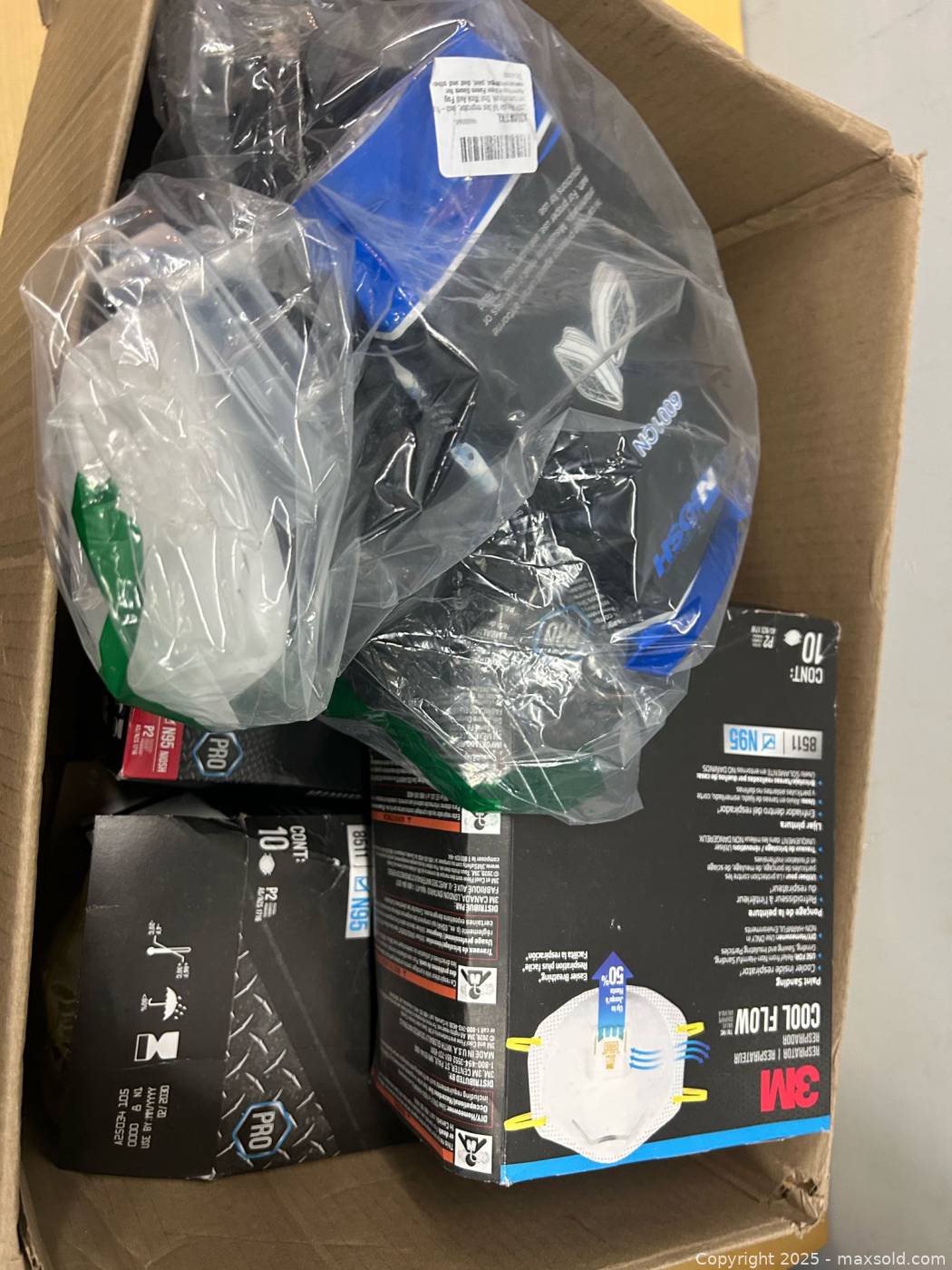Dusk mask lot | Brampton (Ontario, Canada) PARTNER MANAGED Commercial ...