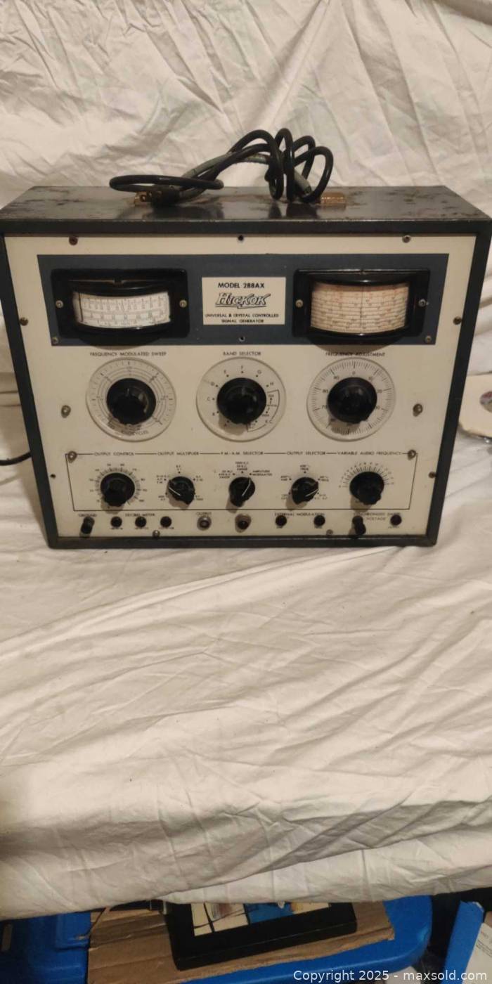 Hickok 288AX Vintage Bench Signal Generator (RF/Audio) | Toronto ...