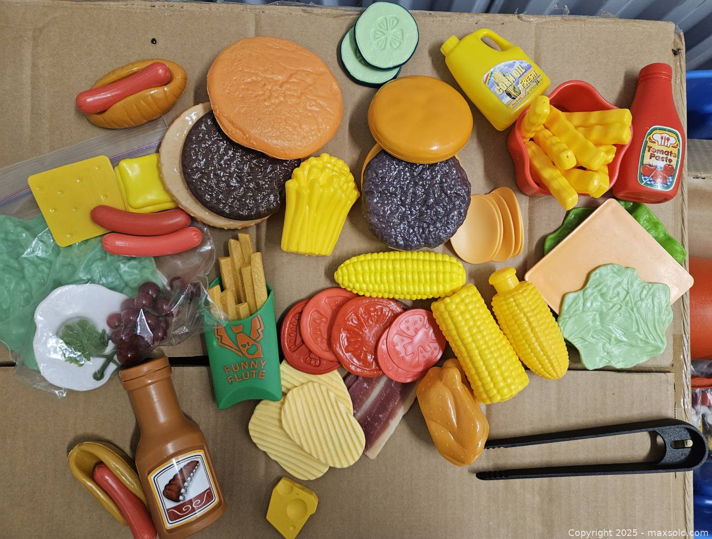 Toy Play Food Lot — 30–40 Pieces Unbranded | Kingston (Ontario, Canada ...