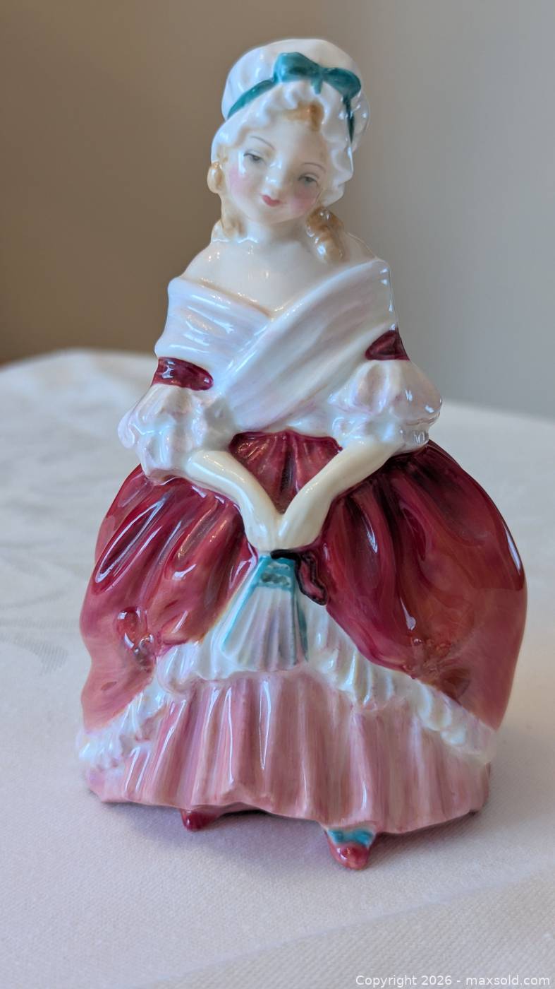 Royal Doulton Figurine: excellent condition, no damage, chips, cracks ...