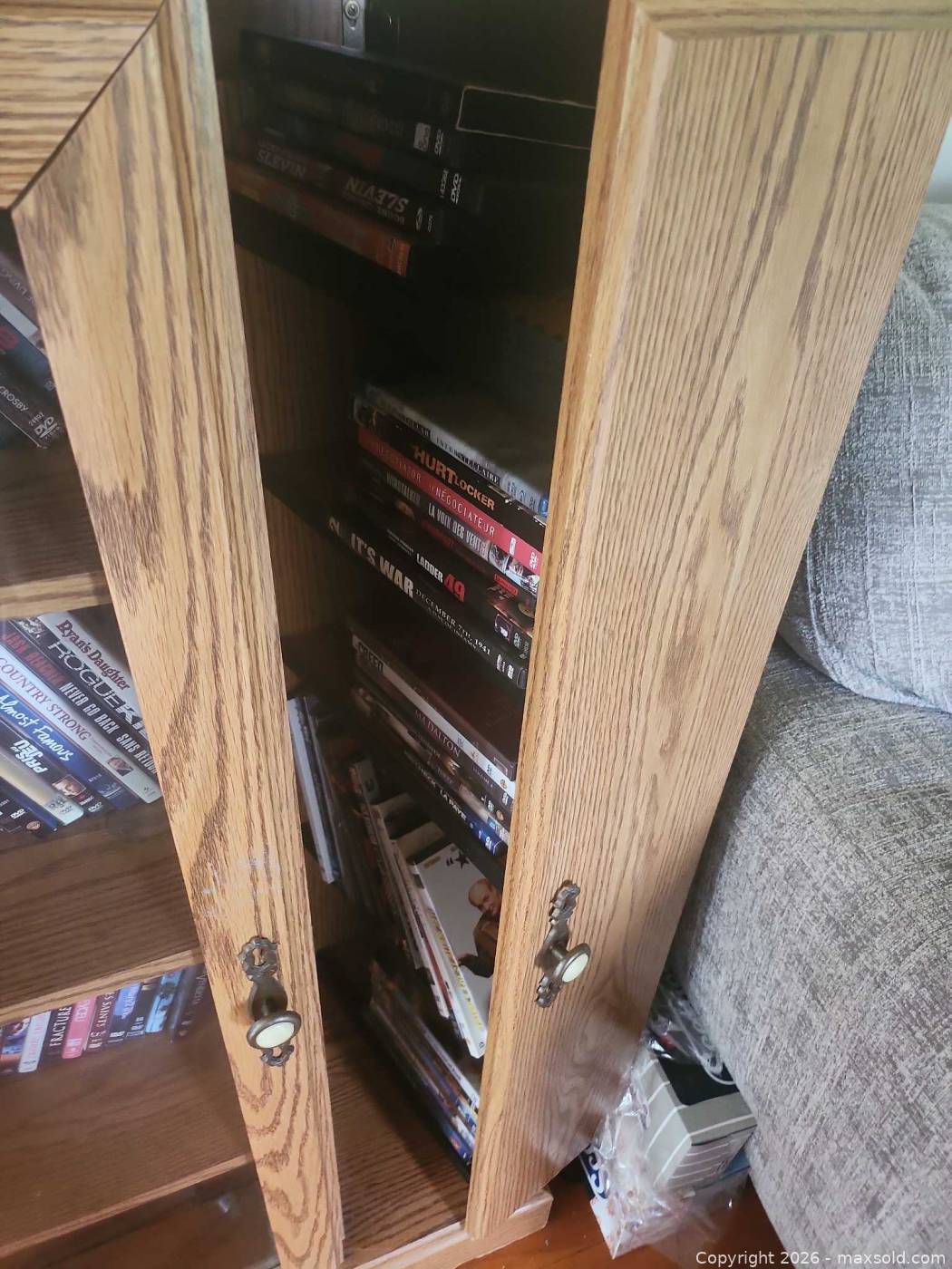 Cd Cabinet | Maxsold