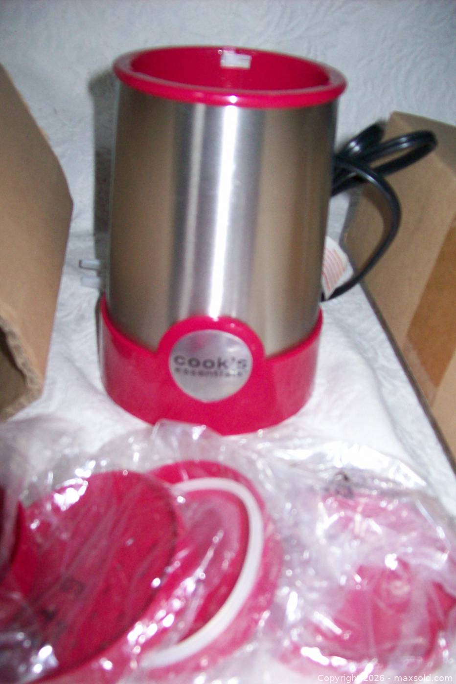 Cooks Essential 5 in 1 - Blender - New | Maxsold
