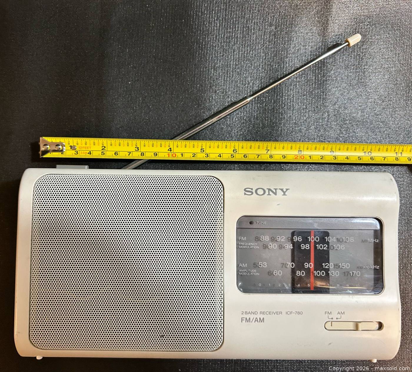 Sony ICF-780 Vintage Radio | Maxsold