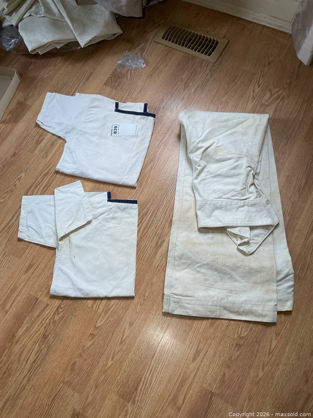 Vintage Naval Uniforms A | Maxsold