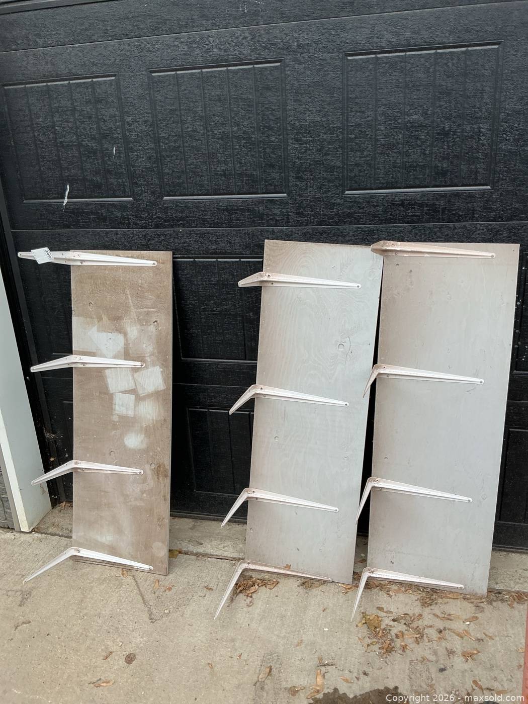 Large Workshop Shelves A | Maxsold