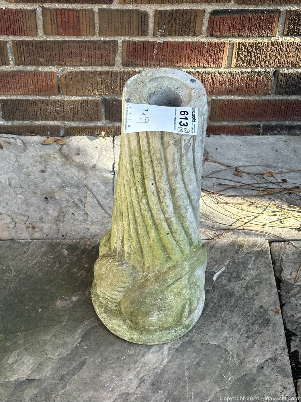 Decorative Concrete Pillar | Toronto (Ontario, Canada) PARTNER MANAGED ...