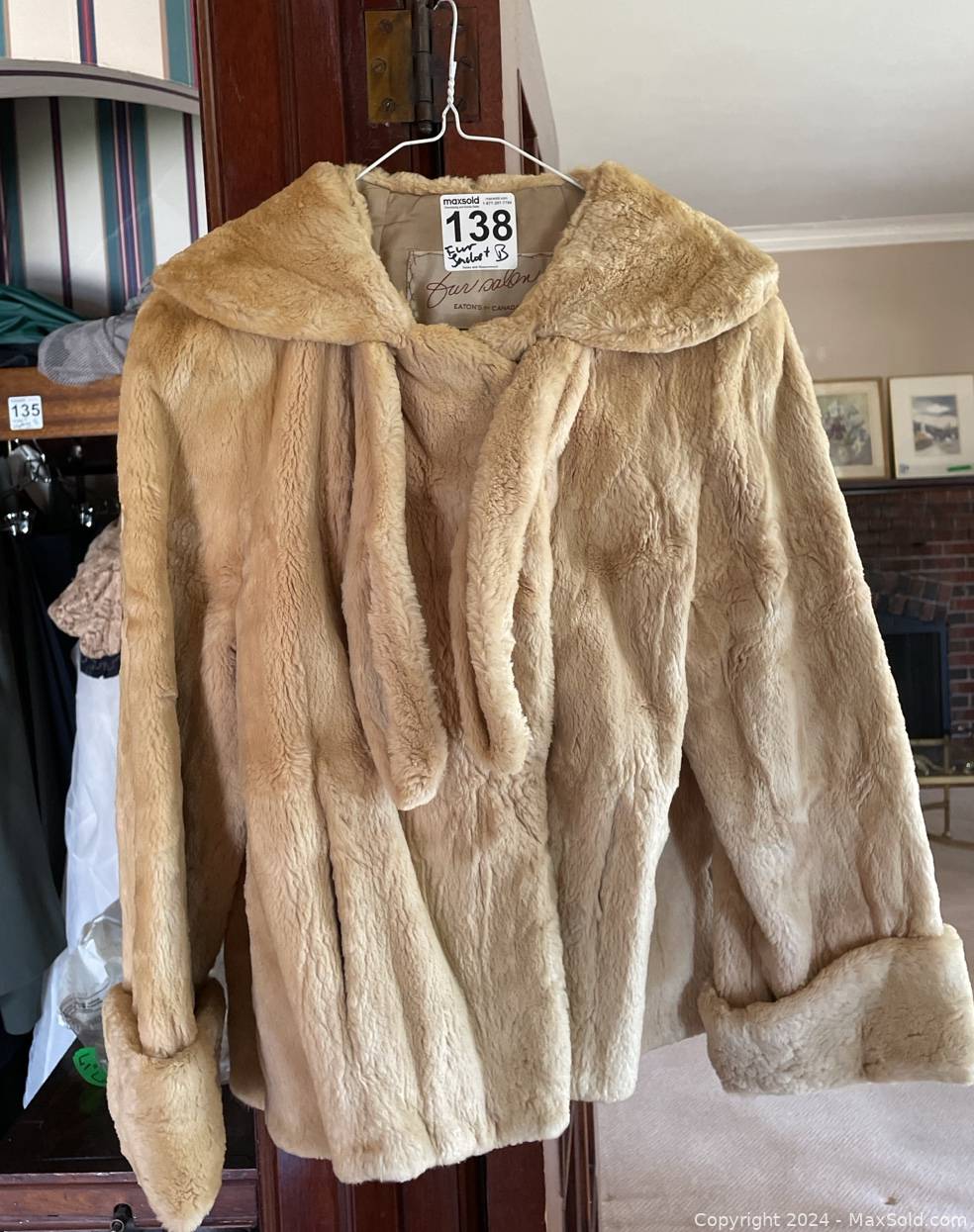 Bid Gallery | Toronto (Ontario, Canada) Downsizing Online Auction - Old ...