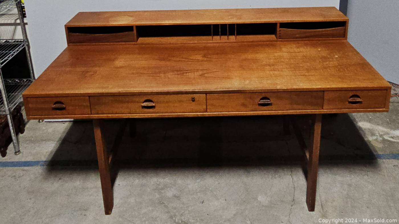 Bid Gallery | Frederick (Maryland, USA) SELLER MANAGED Downsizing ...