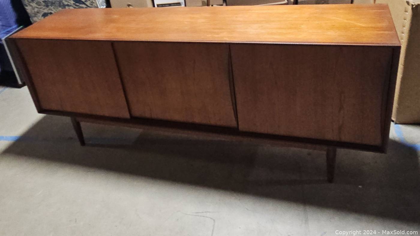 Bid Gallery | Frederick (Maryland, USA) SELLER MANAGED Downsizing ...