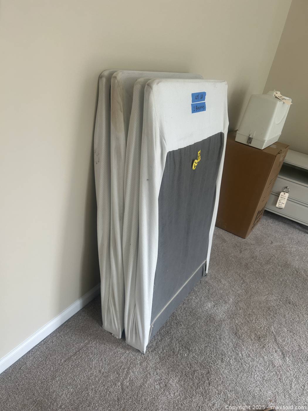 Metal Box Spring, 9" Foundation, Split Queen -- A | West Chester ...