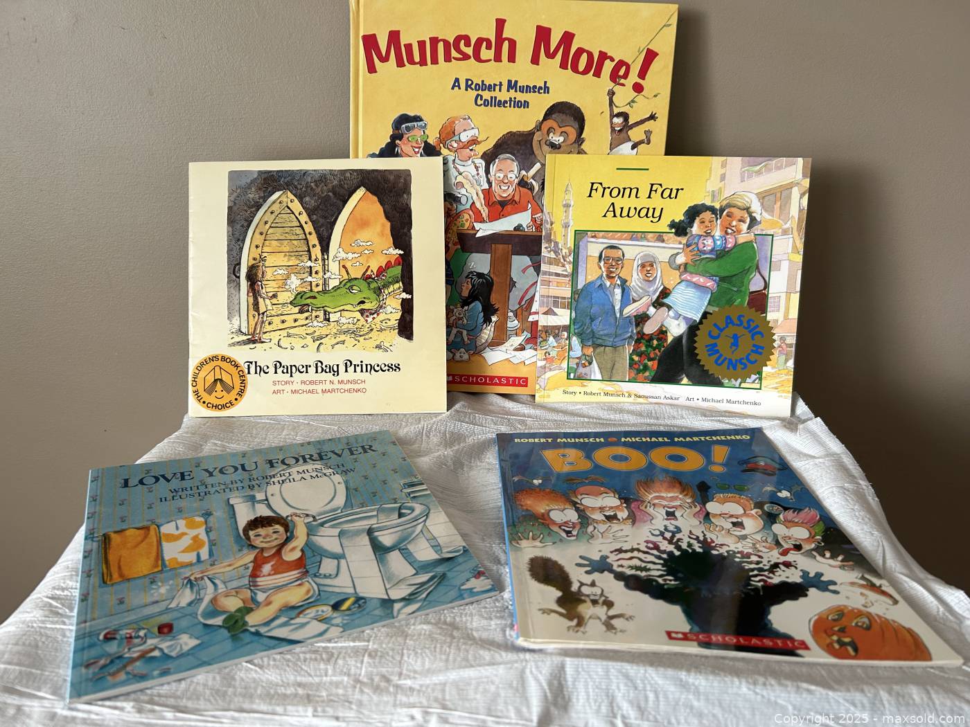 Small Collection of Robert Munsch Books | Port Perry (Ontario, Canada ...
